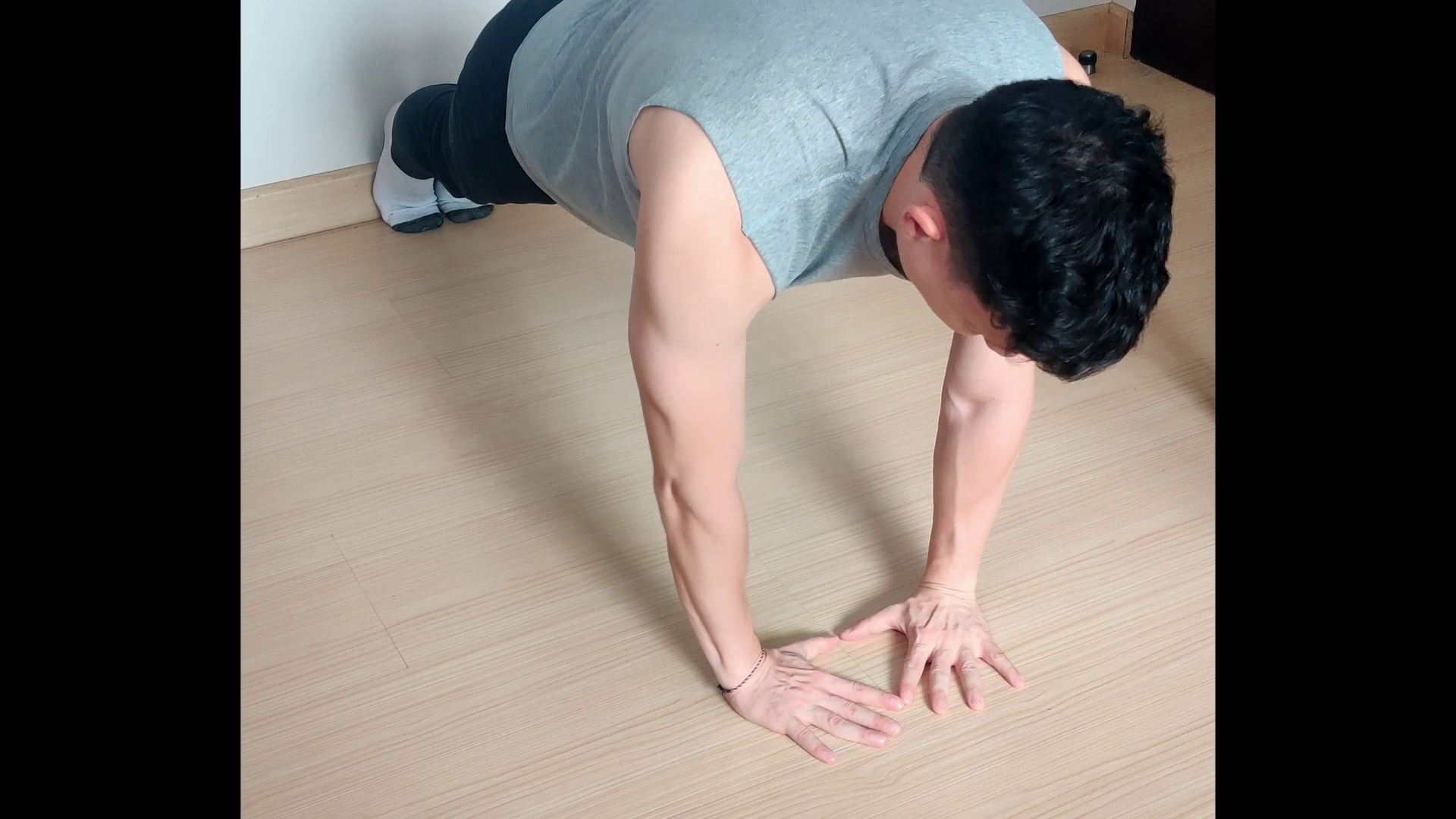 Les pompes diamant (prise serrée) - HOME FIT TRAINING